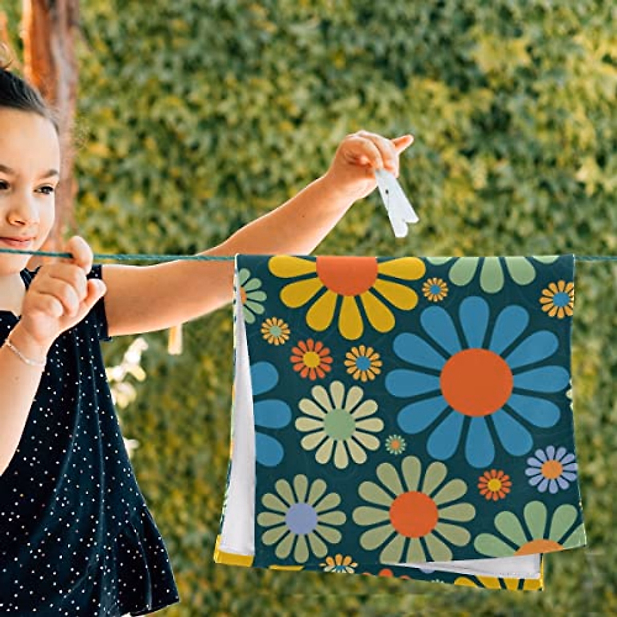 Hippie Flower Hand Towels Green Floral Towel Set of 2 Spring Summer Small Bath Towels Soft Guest Face Towel Bathroom Decorations Thin Kitchen Tea Dish Towels