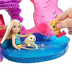 Barbie Dreamtopia Chelsea Water Lagoon Playset with Chelsea Doll (6 in Blonde), 2 Pets, Slide, Pool & Swing, Gift for 3 to 7 Year Olds