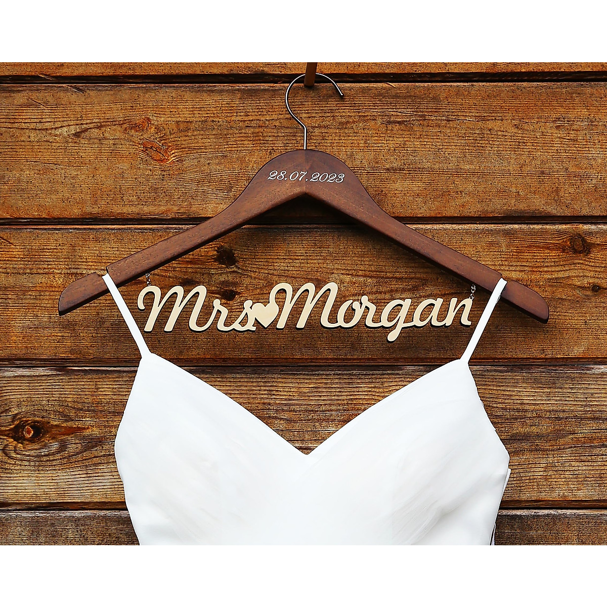 Bride hanger, wedding hanger, wood engraving,personalized bride hanger, lady hanger, custom hanger, honor maid, bridesmaid, The doctor hangers，Gift-giving hangers