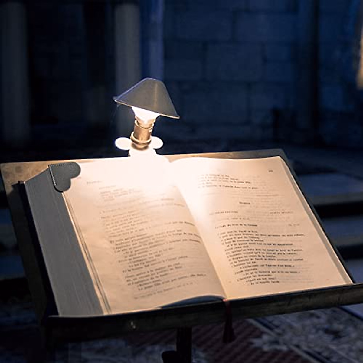 Leather Heart Bookmark, 6 Pcs Corner Page Book Marks for Women, Kids, Cute Bookmarks for Women, Handmade Book Accessories for Reading Lovers, Bookworms' Gifts (A-6PC)