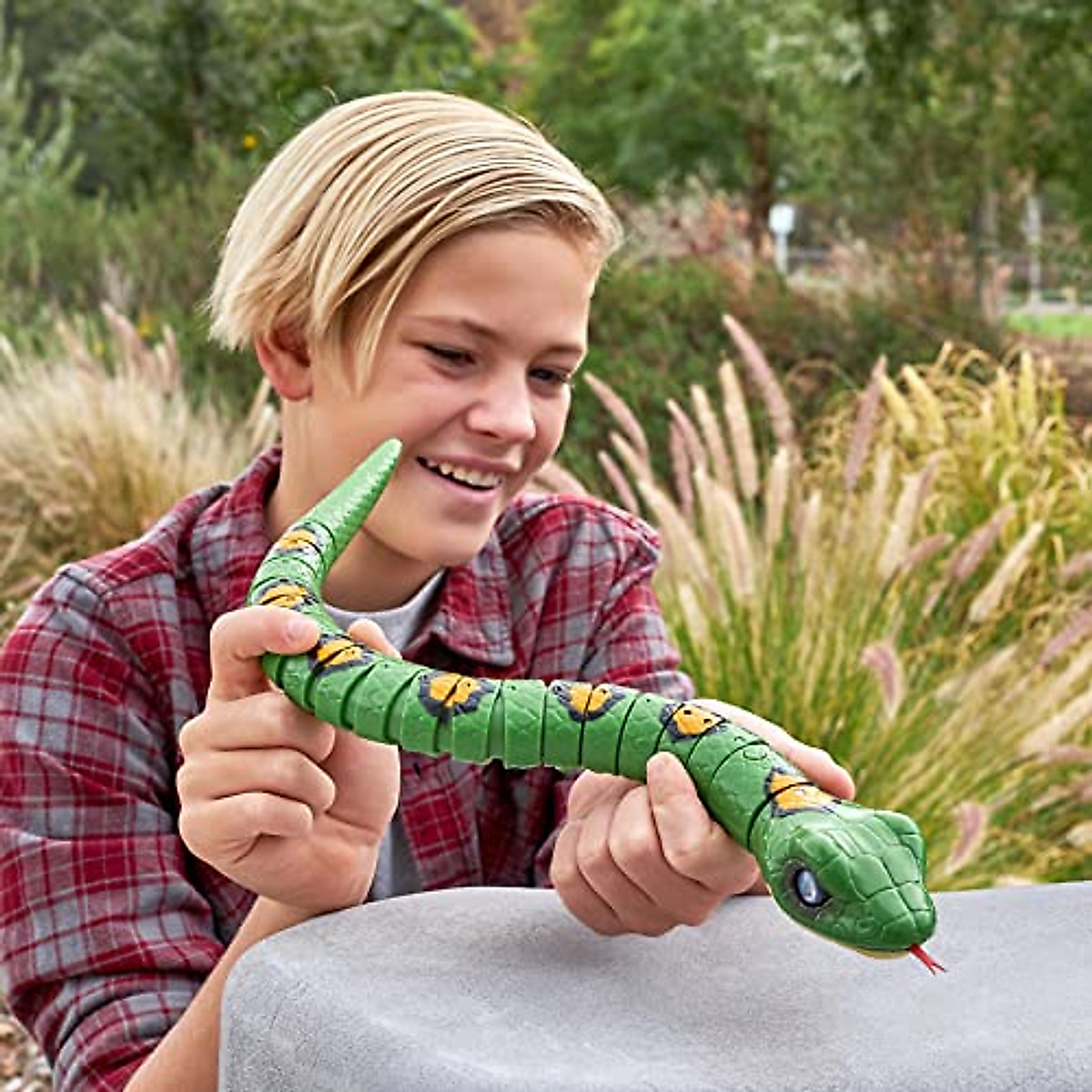 Robo Alive Slithering Snake Series 3 Green by ZURU Battery-Powered Robotic Light Up Reptile Toy That Moves (Green),7150B