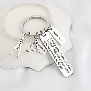 FUSTMW Math Teacher Gifts Keychain Thank You Gifts for Math Teacher Appreciation Gifts Mathematics Jewelry Gifts A Truly Great Teacher Is Hard to Find (silver)