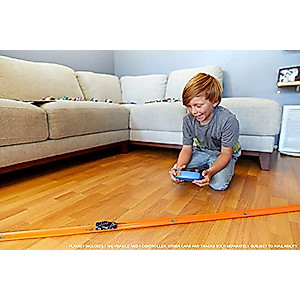 Hot Wheels RC Car, Remote-Control 2017 Nissan GT-R in 1:64 Scale, Works On and Off Hot Wheels Track, Includes Track Adapter​​​​