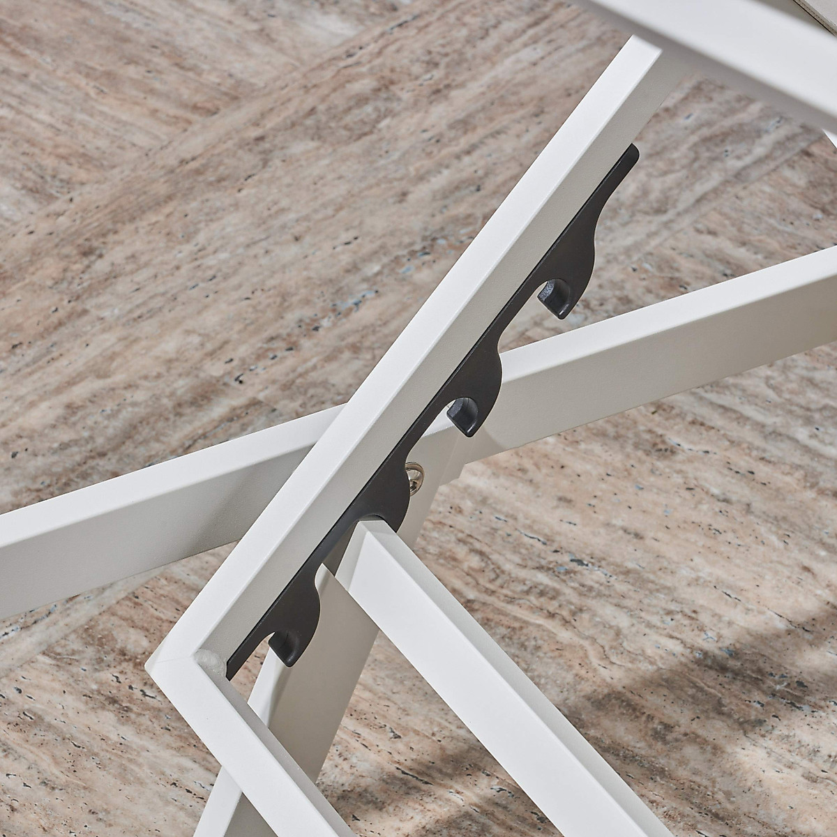 Christopher Knight Home Salton Outdoor Aluminum and Mesh Chaise Lounge Set, 2-Pcs Set, White / White