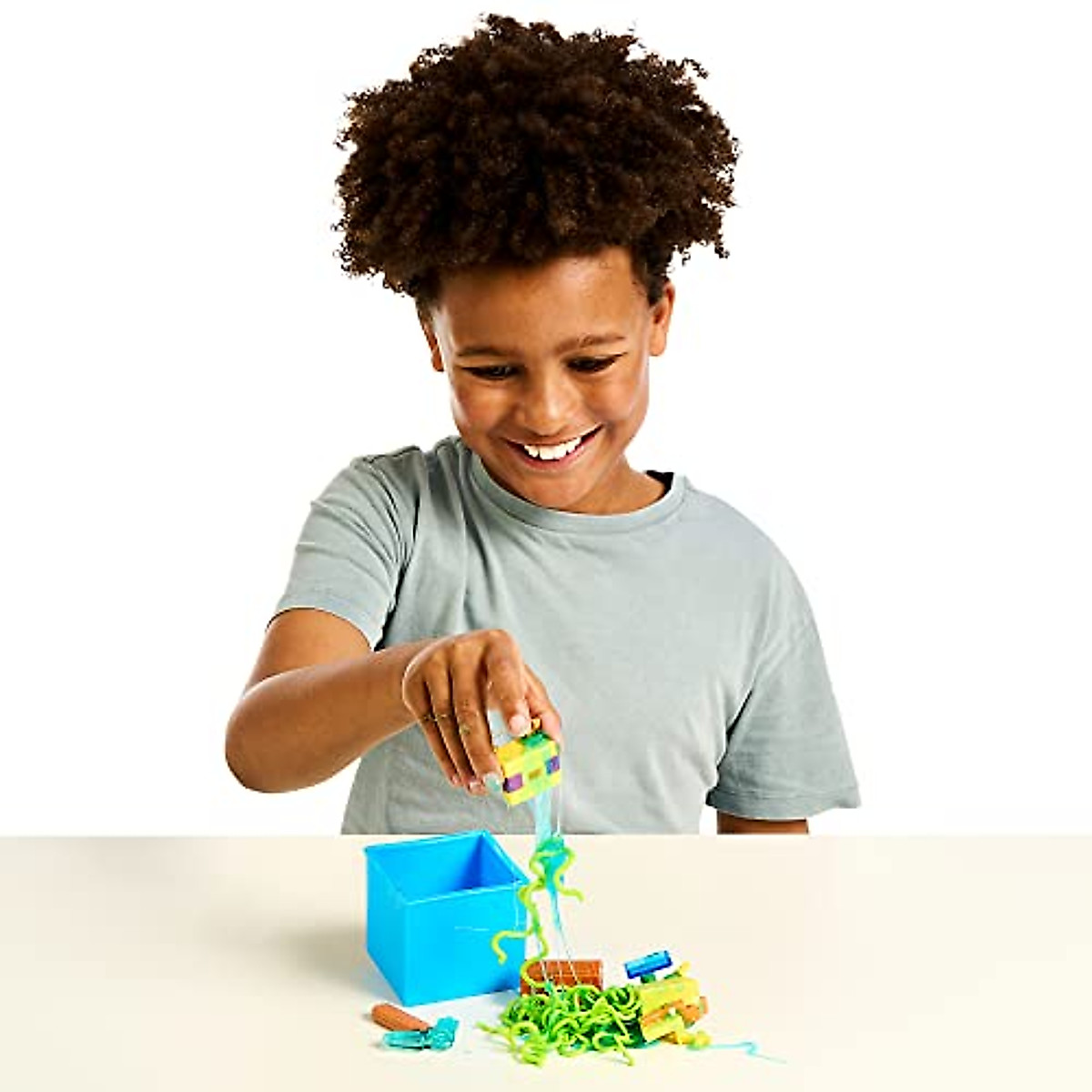 Treasure X Minecraft Sand & Sea. Overworld Minecraft Character. Mine, Discover & Craft with 10 Levels of Adventure & 12 Mine & Craft Characters to Collect. 2 Pack