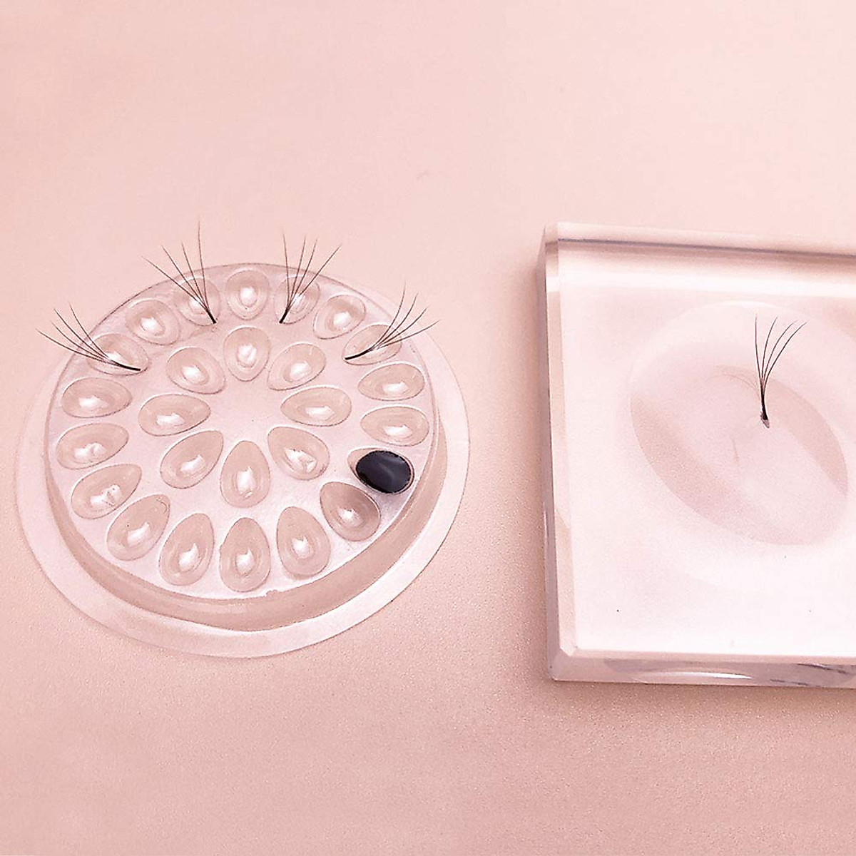 Kukiwhy 100 Pcs Eyelash Glue Holder False Eyelashes Glue Holder Eyelash Extension Glue Holder Pallet Pads