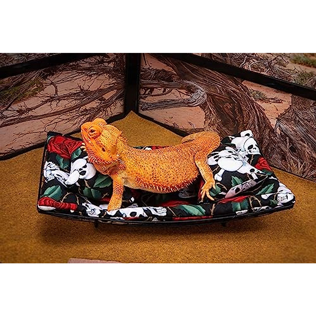 Chaise Lounge for Bearded Dragons, Skulls and Roses Fabric