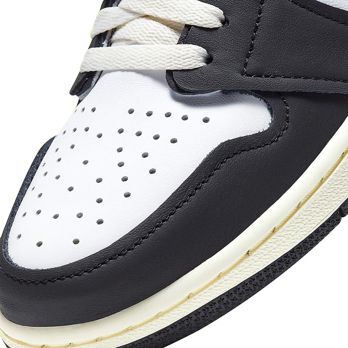 Jordan Men's 1 Retro High OG Volt Gold White/Black-Volt (555088 118) - 14