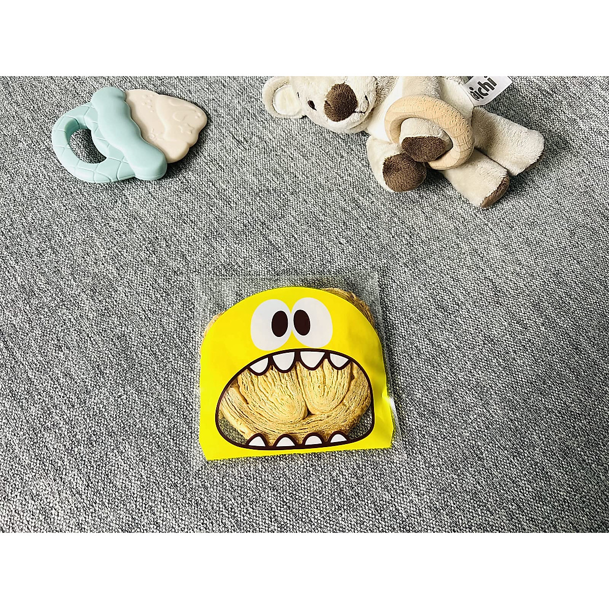 Alvene 400pcs Cookie Bags, Big Mouth Monster Self Adhesive Bags,4 x 4 Inch Flat Cellophane Goody Bags, DIY For Kids Party Favor, Candies Cookies And Chocolates (Four Colours)