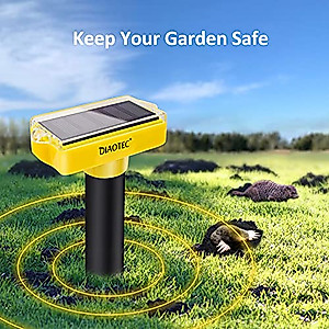 Diaotec Mole Repellents Solar Powered Groundhog Repellent Vole Repellent Outdoor Sonic Spike Pest Control to Keep Rodents Away from Your Lawn and Garden