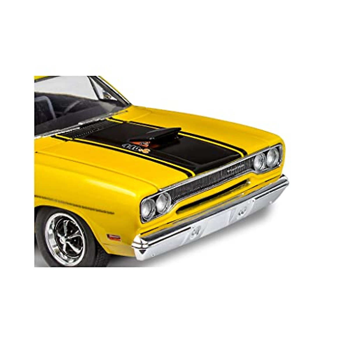 Revell 14531 '70 Plymouth Road Runner 1:24 Scale 77-Piece Skill Level 5 Model Car Building Kit