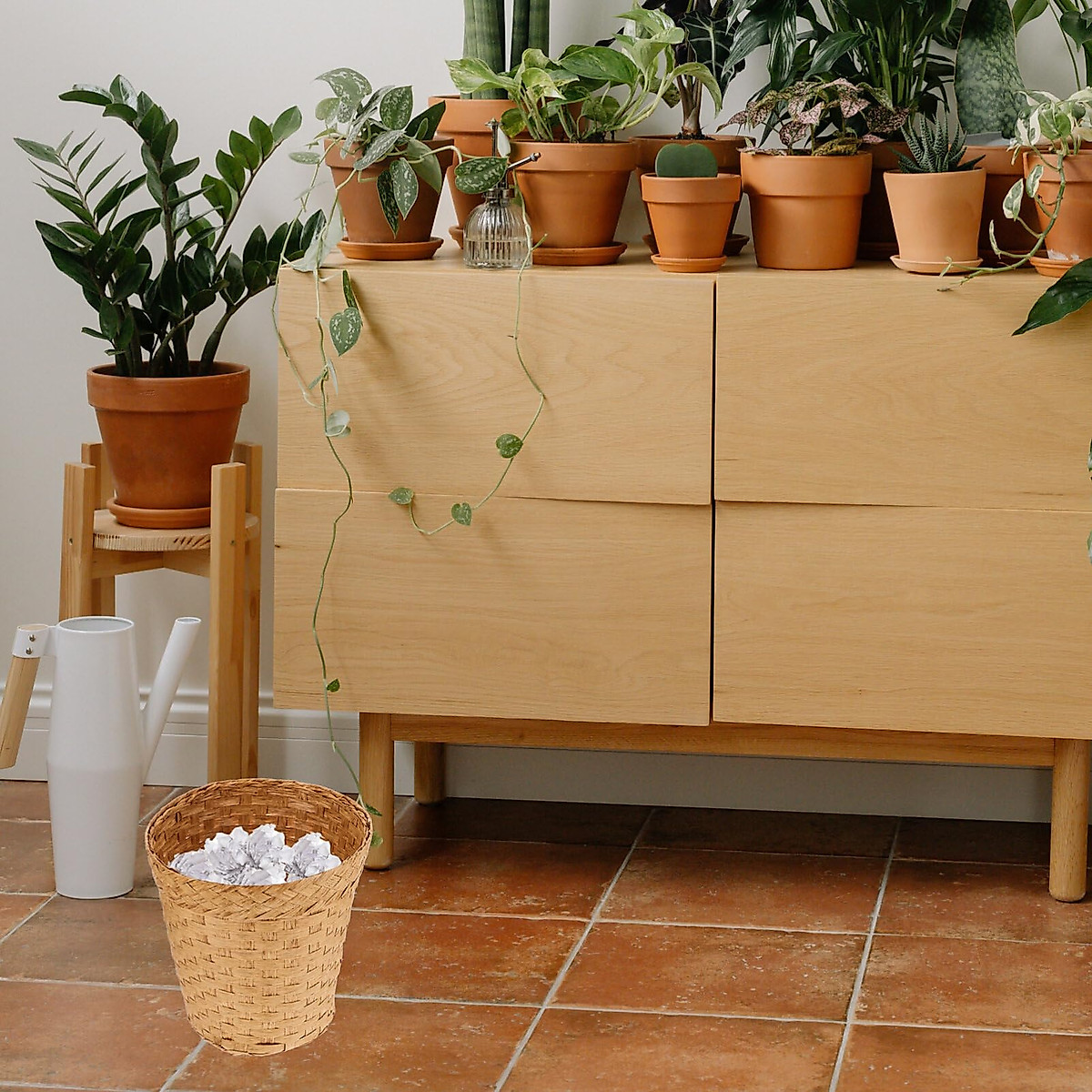 DEARMAMY Wicker Trash Can - Woven Wicker Waste Basket Round Rattan Waste Paper Bin Office Garbage Can Rubbish Basket Laundry Hamper for Kitchen Home Office