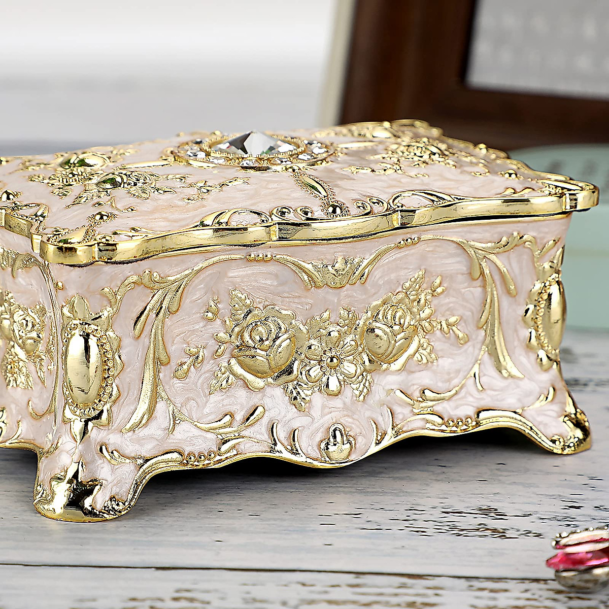 Hipiwe Vintage Jewelry Box, Small Enameled Trinket Box Organizer Rectangular Treasure Chest Box Jewelry Decorative box Keepsake Gift Box Case for Women Girls,3.7x 2.7x 2 inch