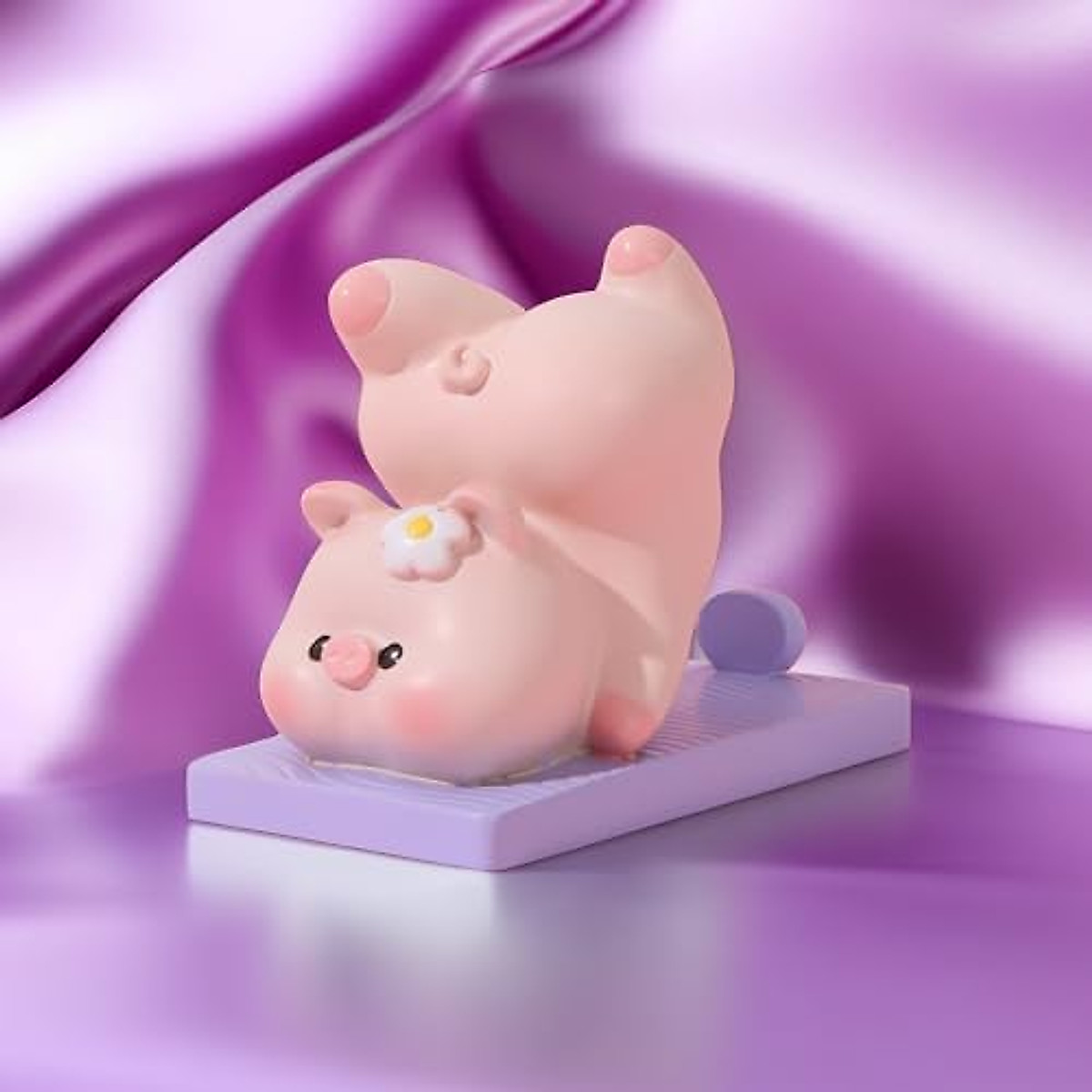 ECHENG Creative Birthday Gift Animal Phone Stand Decoration Cute Piggy Yoga Cat Office Desk Decoration (Piggy)