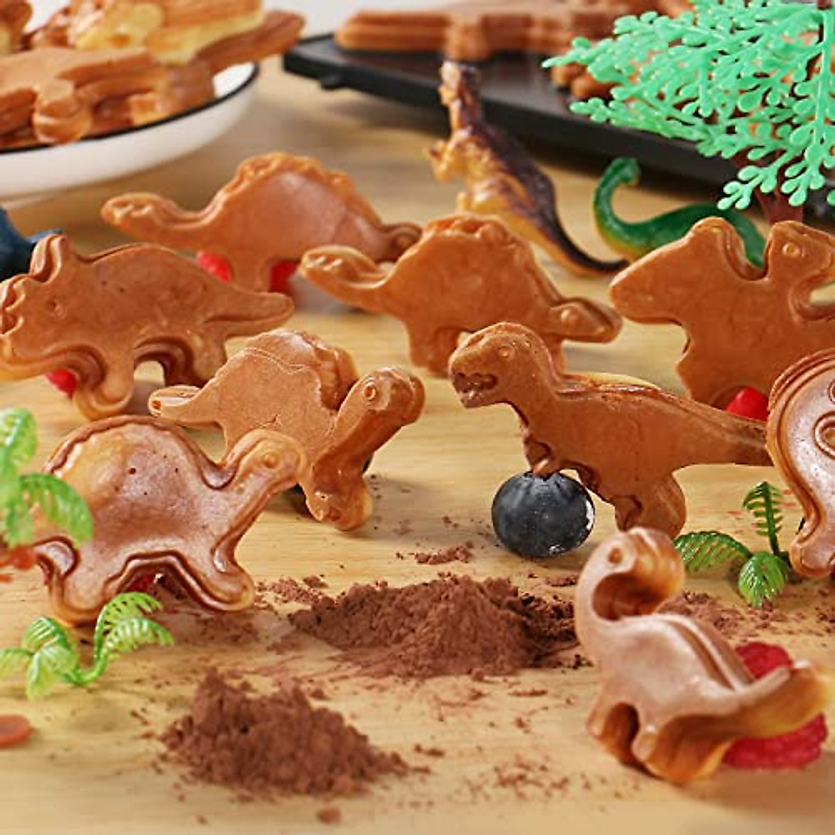 Mini Waffle Maker Waffle Iron Dinosaur Waffle Maker for Kids 7 Unique Dino Waffle in Minutes, Electric Nonstick Waffle Maker with Removable Plates Breakfast Maker Machine, Great Gift for Kids Family