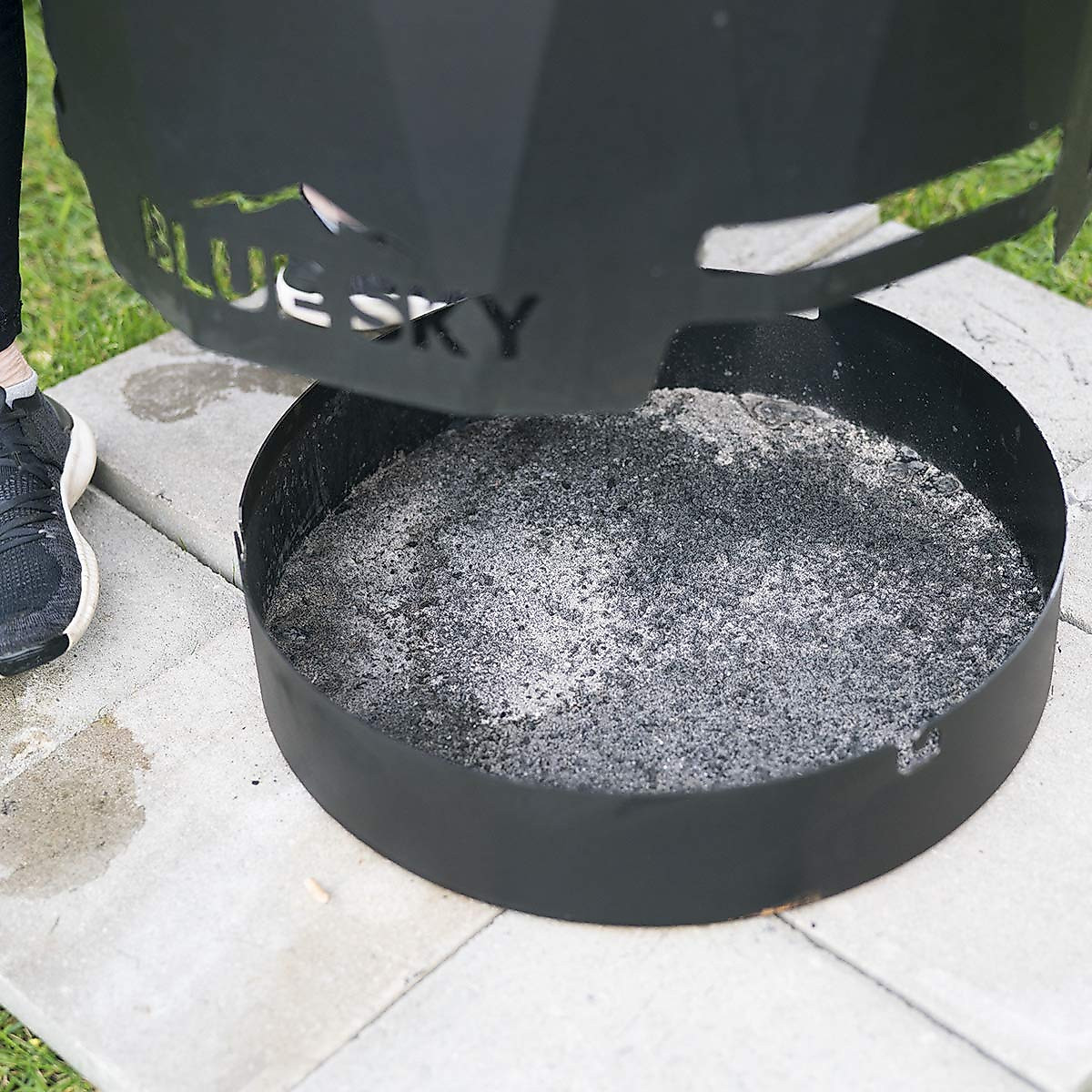 Blue Sky Outdoor Living 24” Steel Peak Patio Smokeless Fire Pit with Spark Screen Kit, Firewood and/or Wood Pellet Burning