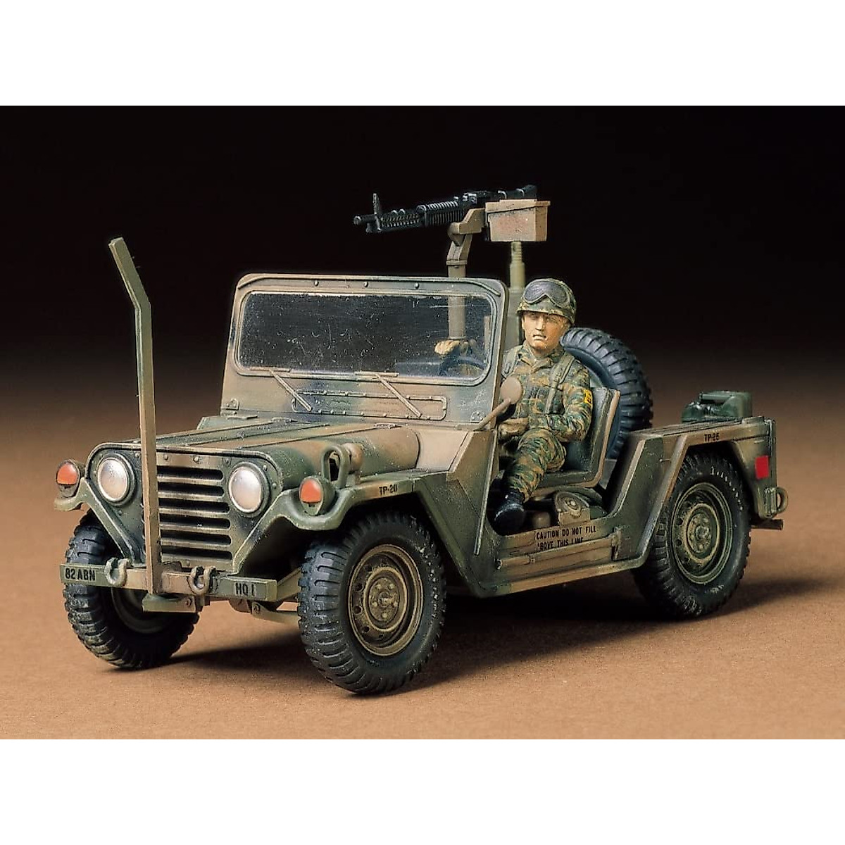 Tamiya 300035123 – 1: 35 US M151 A2 Ford Mutt Off-Roader (1)