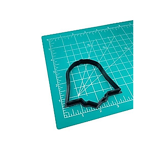 WELLSHEZZ COOKIE CUTTER INSPIRED BY MOVIE CHARACTERS FACE HELMET OUTLINES DARTHg VADERr STORMm TROOPER SET OF 3 SPECIAL OCCASION COOKIE CUTTERS
