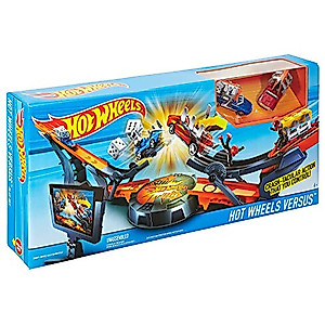 Hot Wheels Hot Wheels Versus Track Set [Amazon Exclusive]