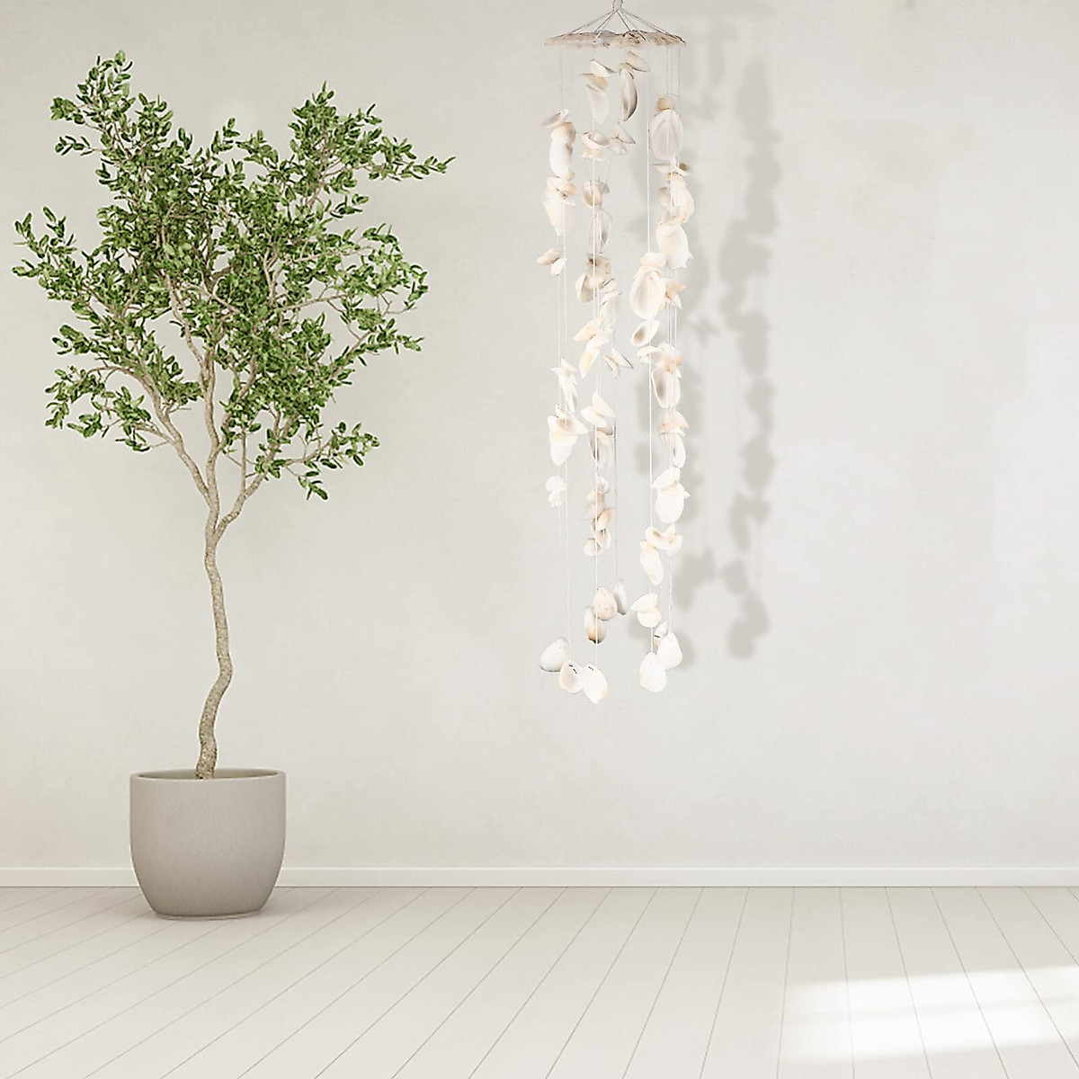 BESPORTBLE Natural Seashell Wind Chime Seashell Wind Bell Decorative Hanging Ornament Nautical Home Decor Gift for Room Patio Balcony Garden (White)