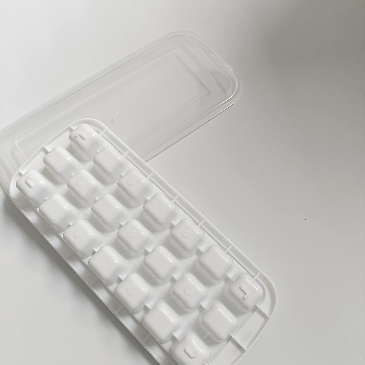 CulRun- Ice cube molds for refrigerators, Easy-Release Silicone & Flexible 21-Ice Cube Trays with Spill-Resistant Removable Lid