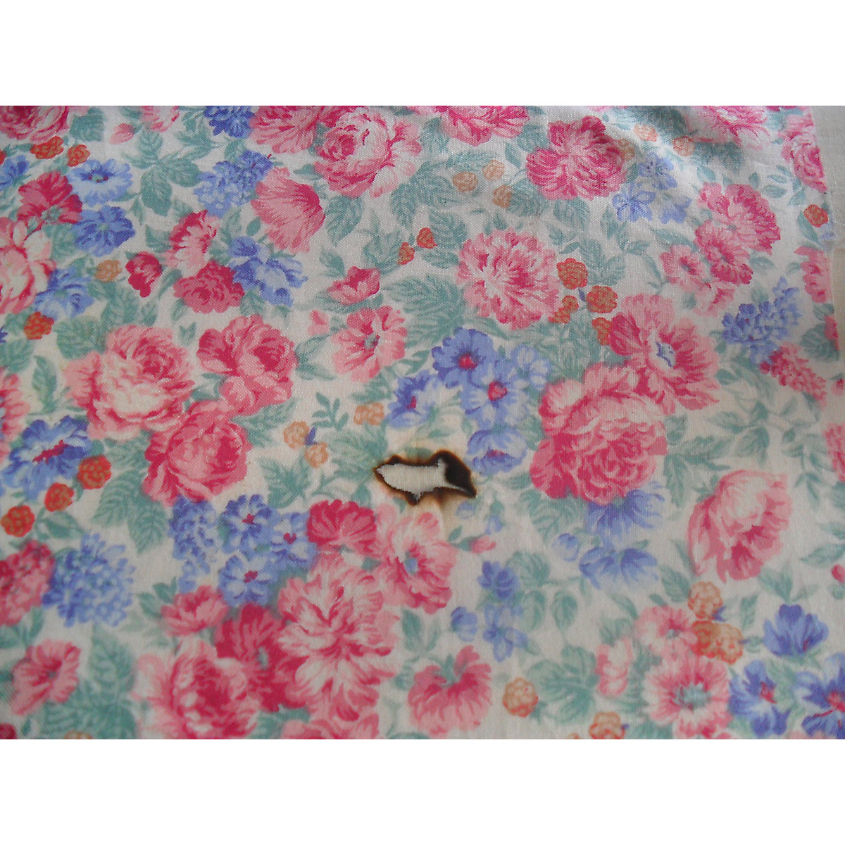 Supermend Bonding Fabric Repair Powder the Original Repair Rips Tears Burns Holes Hems Clothing no Sewing in Seconds