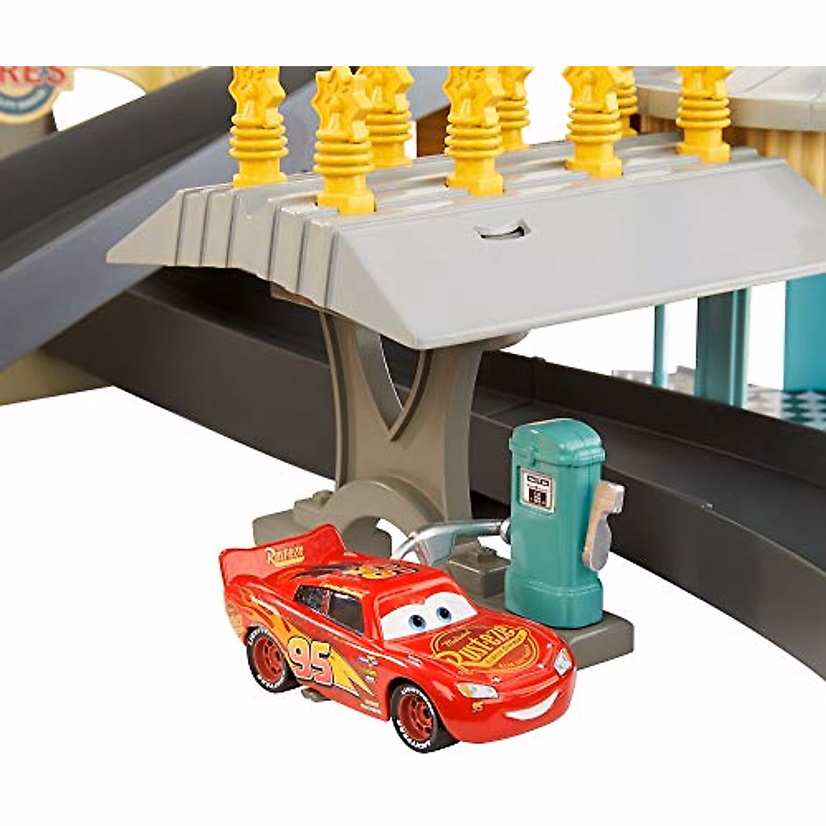 Disney Cars Toys Race Around Radiator Springs Playset