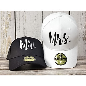 Enodtter Mr & Mrs Baseball Hats, Black White Embroidered Bride Groom Matching Hats Couples Set, Hubby Wifey Caps, Newlywed Honeymoon Wedding Gift