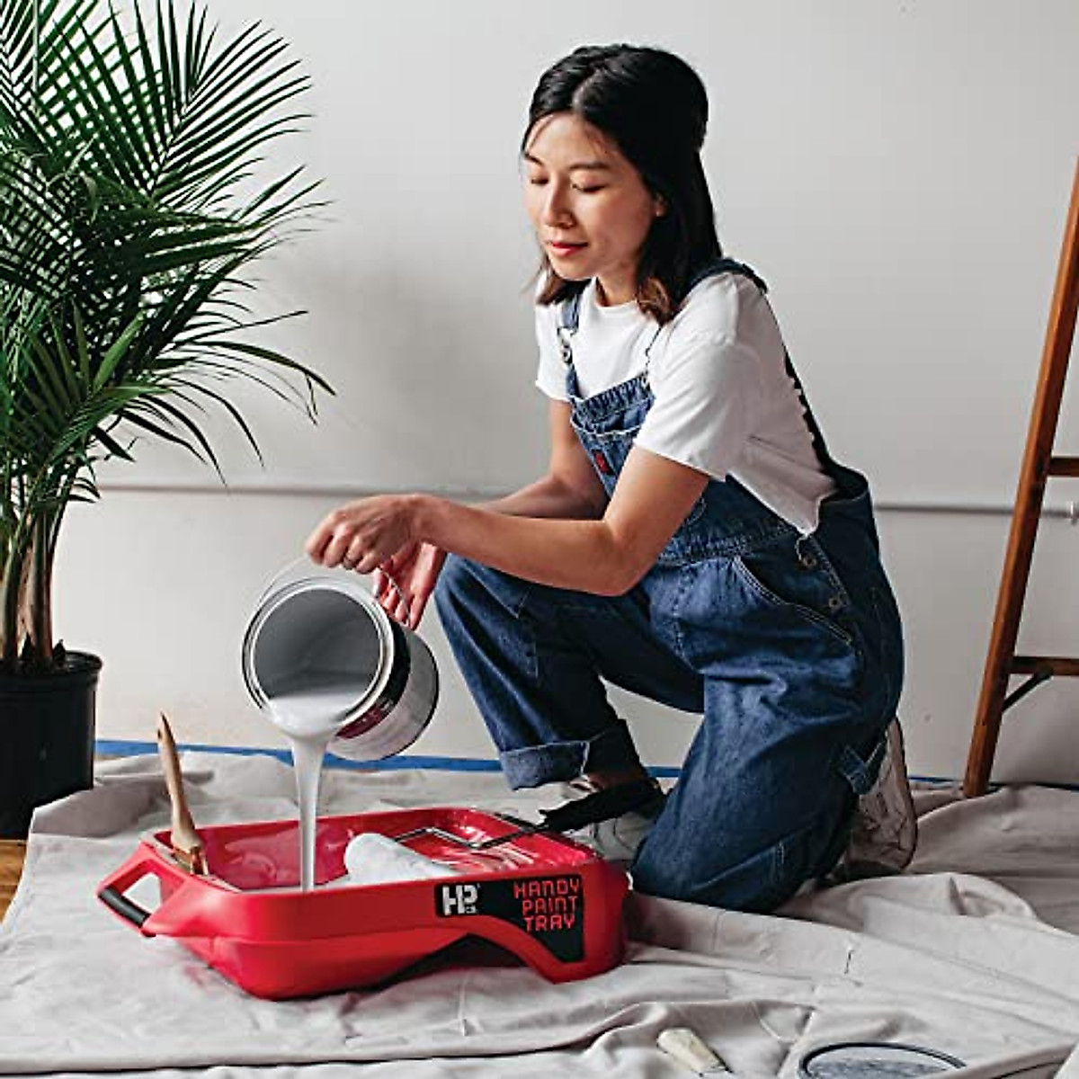 Handy Paint Tray, Deep-Well Design Holds Up to a Gallon of Paint or Stain, Sturdy Handles on Both Ends, Integrated Magnetic Brush Holder