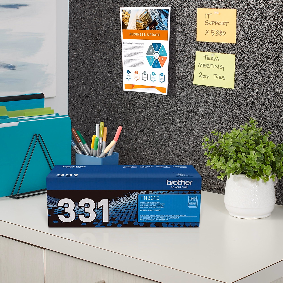 Brother TN-331C DCP-L8400 L8450 HL-L8250 L8350 MFC-L8600 L8650 L8850 Toner Cartridge (Cyan) in Retail Packaging.