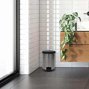 DqOasd 1.5 Gallon Trash Can. Plastic Round Step Bathroom Trash Can, Silver Simple Modern Style,Suitable for Home and Office