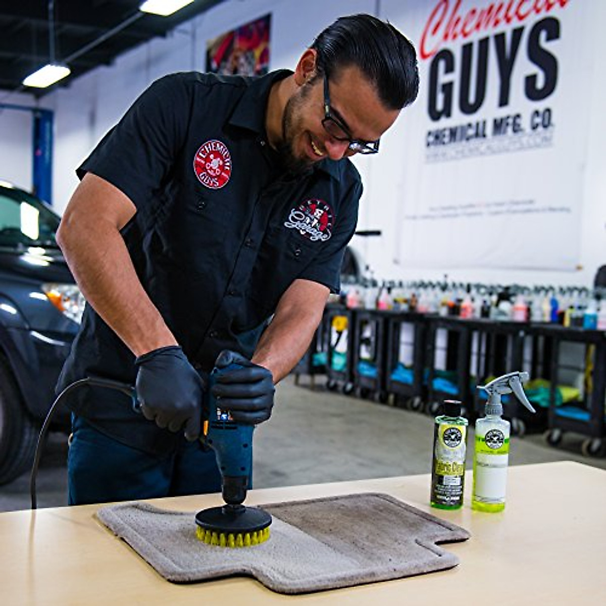 Vacmaster Professional - Professional Wet/Dry Vac, 5 Gallon, Black & Chemical Guys Easy-to-Use Drill Brush Carpet & Upholstery Fabric Cleaning Kit 16 oz