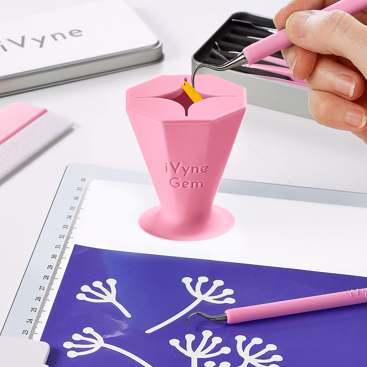 iVyne Gem - Suctioned Vinyl Weeding Scrap Collector and Holder for Weeding Tools for Vinyl (Pink)