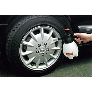 Solo 418 One-Hand Pressure Sprayer with Ergonomic Grip for Gardening, Fertilizing, Cleaning & General Use Spraying, 1 Liter