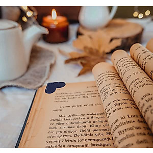 Leather Heart Bookmark，6 Pcs Corner Bookmark， Cute Book Markers, is A Suitable Birthday Christmas Graduation Gift for Girls, Children, Teachers, Students and Book Lovers