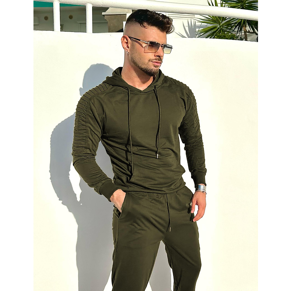 COOFANDY Men Outfits 2 Piece Fashion Tracksuit Lightweight Sweatsuit Sets Slim Fit Jogging Athletic Suits