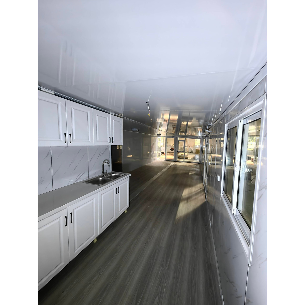 Generic Manufacturer 40FT Homes prefab Steel Expandable Container Houses Extendable Foldable Container House Including bedrooms, Kitchen, Bathroom and a Free TV