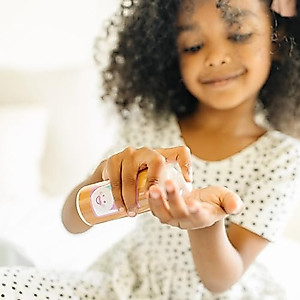 Melissa & Doug Love Your Look - Makeup Kit Play Set,16 pieces of pretend makeup