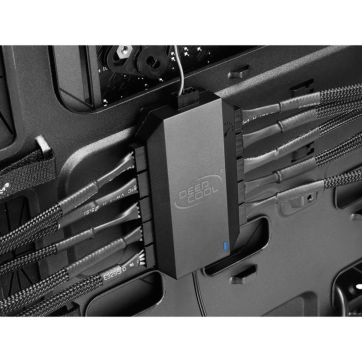 DeepCool FH-10 Integrated Fan Hub, Powering up to 10 Fans (3-pin Non-PWM or 4-pin PWM), Occupying only One 4-pin Motherboard Header