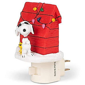 Peanuts 4.25 Inch Tall Snoopy Joe Cool Night Light Christmas Doghouse