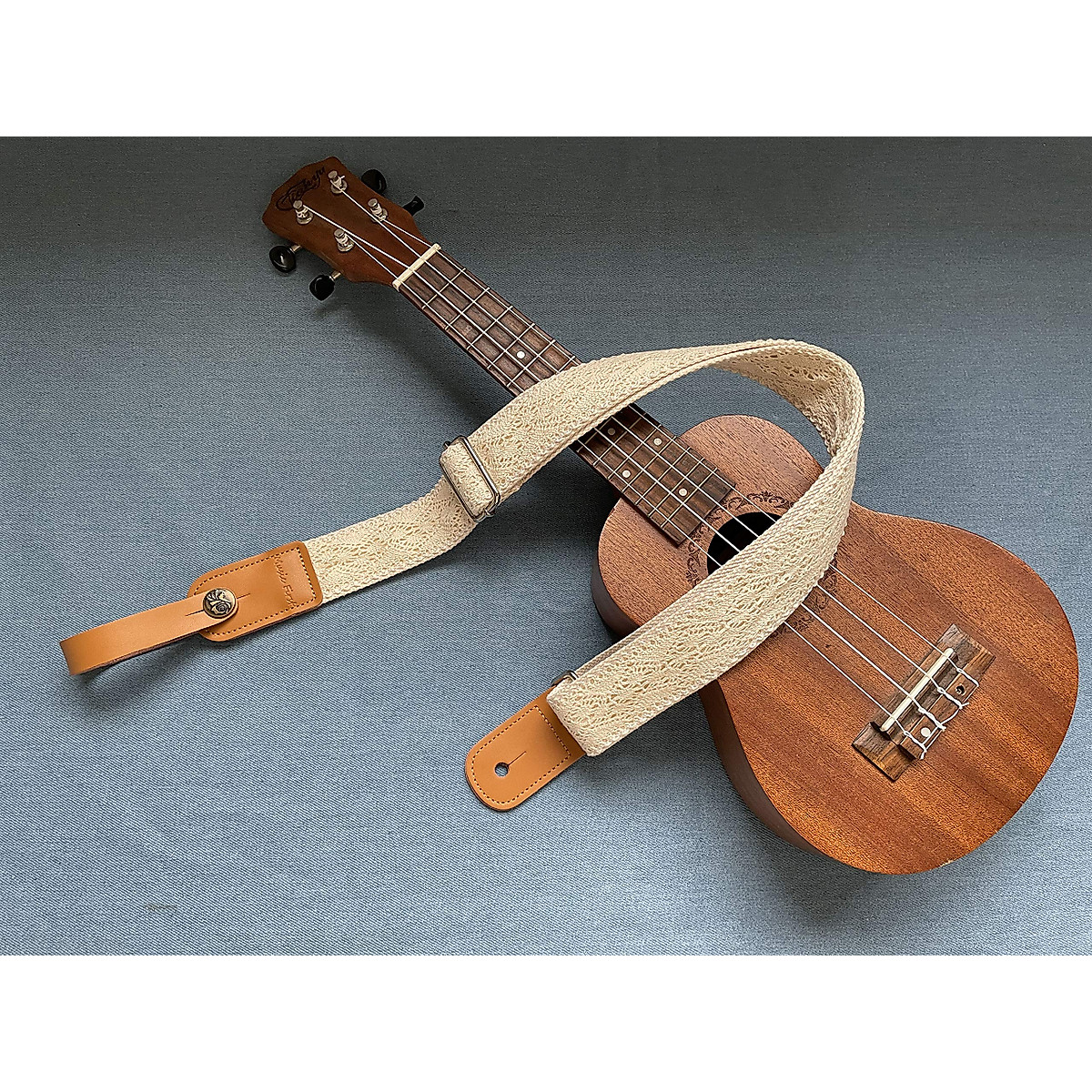 MUSIC FIRST Original Design Cream Graceful & Vintage Lace Soft Lace & Genuine Leather Ukulele Strap Ukulele Shoulder Strap With a Genuine Leather Strap Locker (Cream)