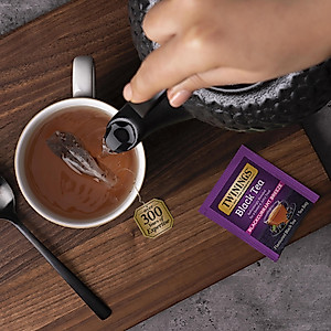 Twinings of London Premium Blackcurrant Breeze Black Tea, Strong and Distinctive Black Tea, Sweet and Tangy Black Currant Tea Taste, 20 Tea Bags