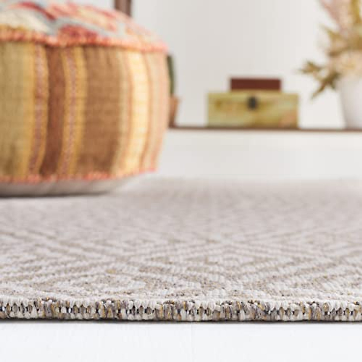 MARTHA STEWART x SAFAVIEH 5' x 7' Taupe/Cream MSR484E Contemporary Geometric Cotton Area Rug