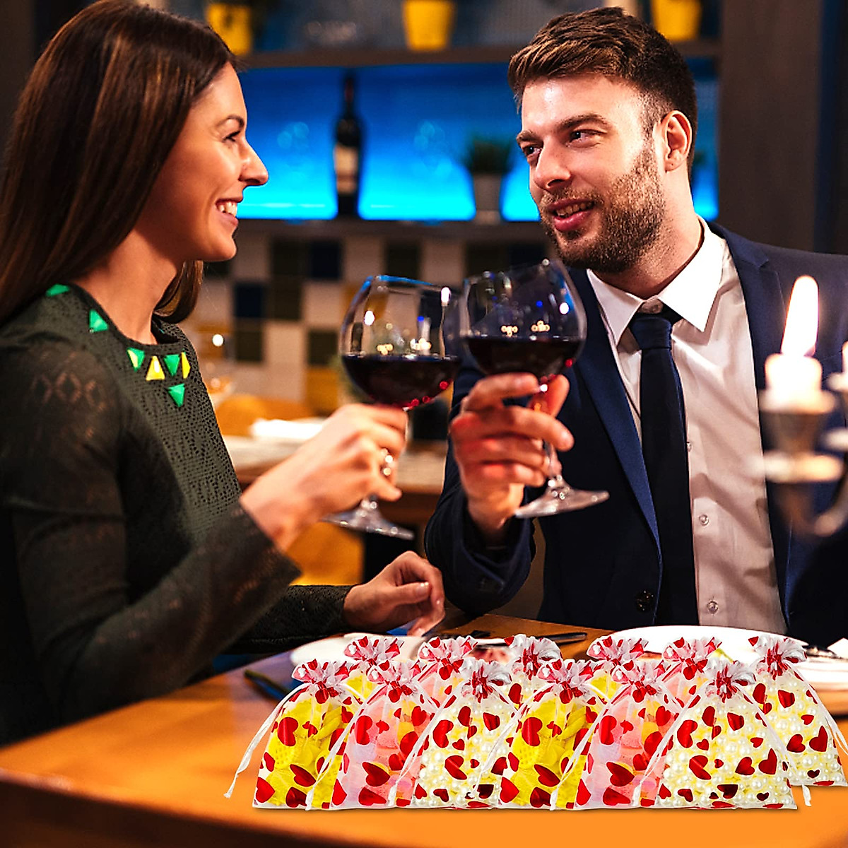 Bnsikun 50Pcs Organza Bags Jewelry Candy Pouches Sachet Bags Drawstring Organza Gift Bags for Wedding Party Valentines Day Baby Shower Christmas (Red Heart, 3.5 x 4.7 inch)