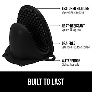 Gorilla Grip Heat and Slip Resistant Silicone Mini Potholders Mitts, Oven Mitt Gloves, BPA-Free, Textured Design, Better Grip, Hot Plate Holder, Kitchen Finger Grips, Cooking, Waterproof 2 Set, Black