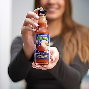 Pepper Palace Wild to Mild Hot Sauce Variety Gift Kit: Tr3s Diablos, Garlic Fusion, Southern Peach and Vidalia Onion Hot Sauce, and Chocolate Habanero Sauces