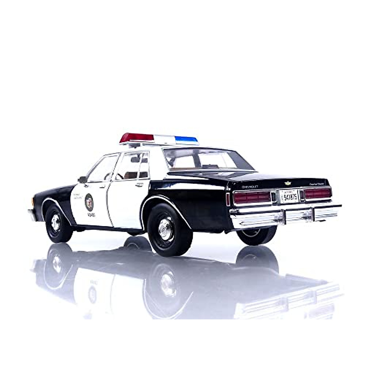 Greenlight 1986 Chevrolet Caprice Black and White LAPD (Los Angeles Police Department) MacGyver (1985-1992) TV Series Artisan Collection 1/18 Diecast Model Car
