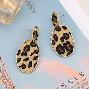 Leopard Print Earrings Lightweight Geometric Faux Leather Drop Dangle Earring Statement Animal Print Stud Earring For Women (brown leopard)