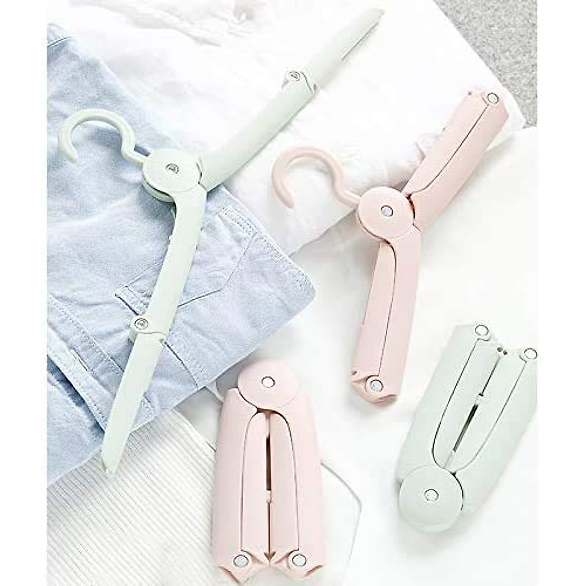 CHMHY 6 Pcs Folding Clothes Hangers, Travel Clothes Hanger Portable Folding Clothes Hangers and Save Space for Both Family and Travel Use