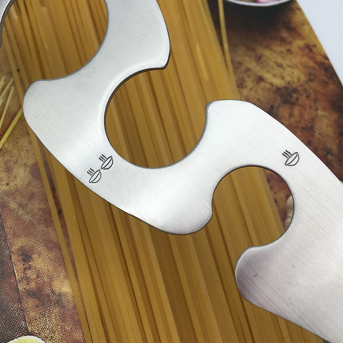 Spaghetti Pasta Measure Stainless Steel Spaghetti Measurer Tool 4 Serving Portion Control Pasta Cooking Tool Kitchen Gadgets 2 Pcs Different structure